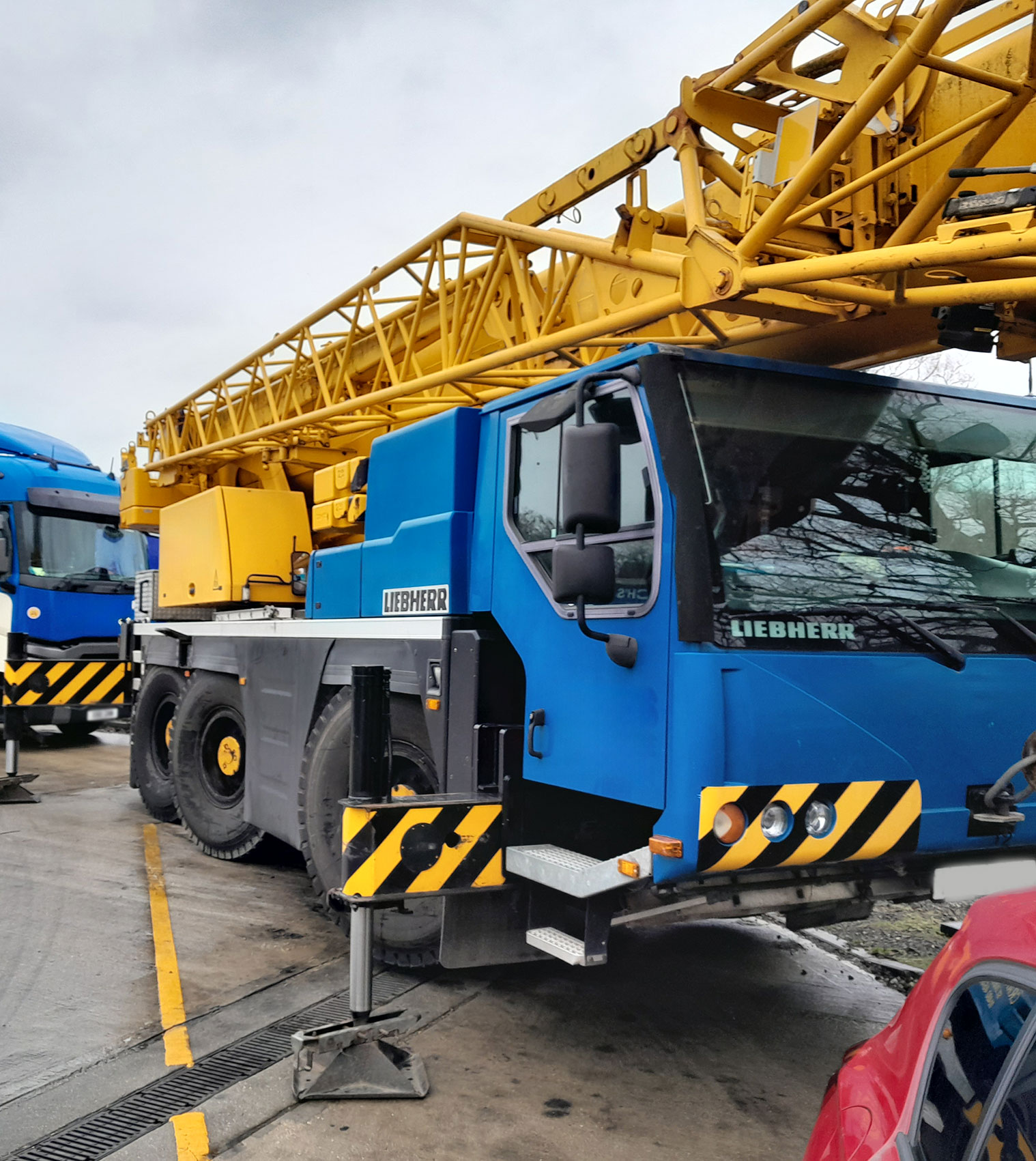 Grúa móvil Liebherr LTM 1055-3.2 | Maquinaria Omnia